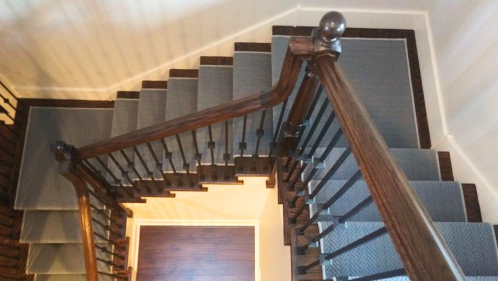 Carpet & Flooring Installation Chicago - F.J. Carpet Installation